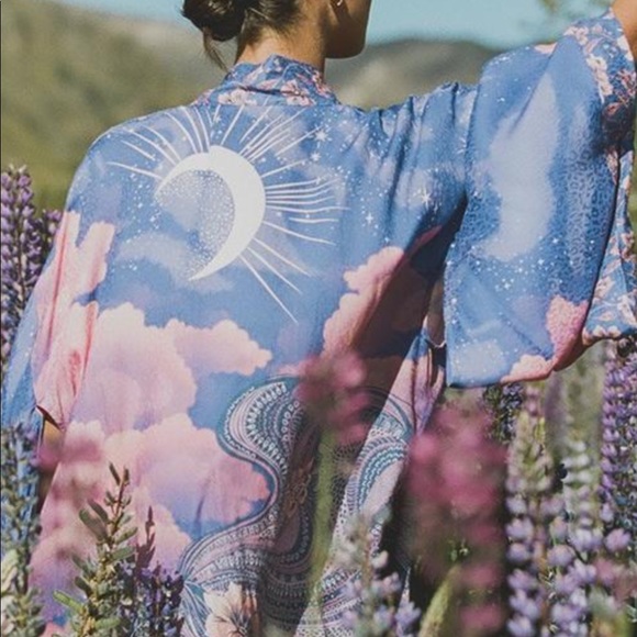 Spell | Intimates & Sleepwear | Spell Luna Short Robe Ml | Poshmark